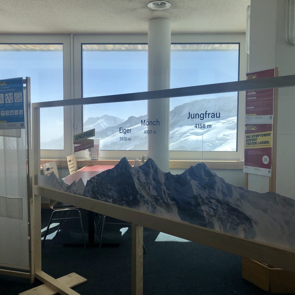 Jungfraujoch Aletsch Self-Service salle – Quand est-ce qu'on mange?