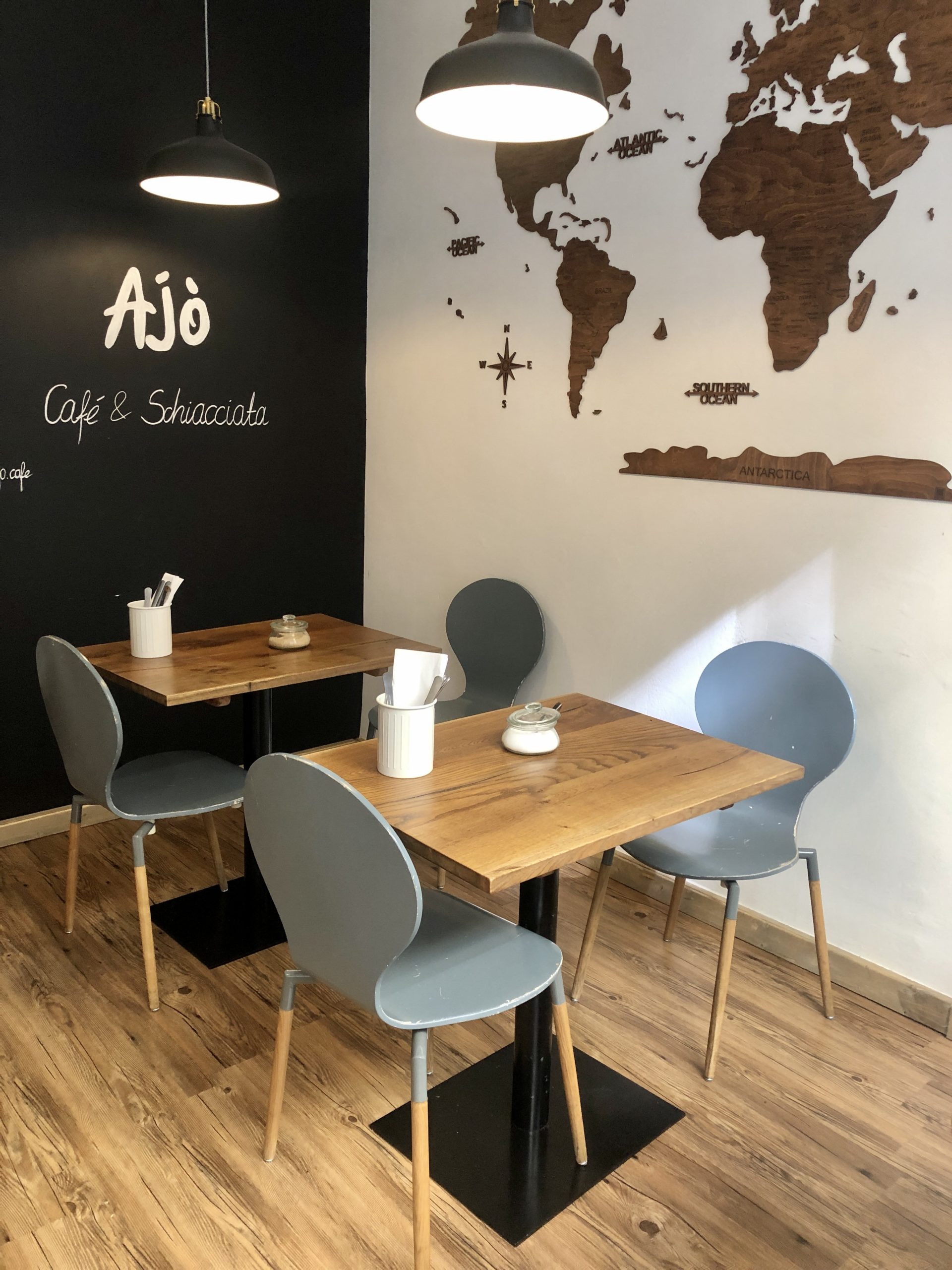 Ajò Café (Lausanne) – Quand est-ce qu'on mange?