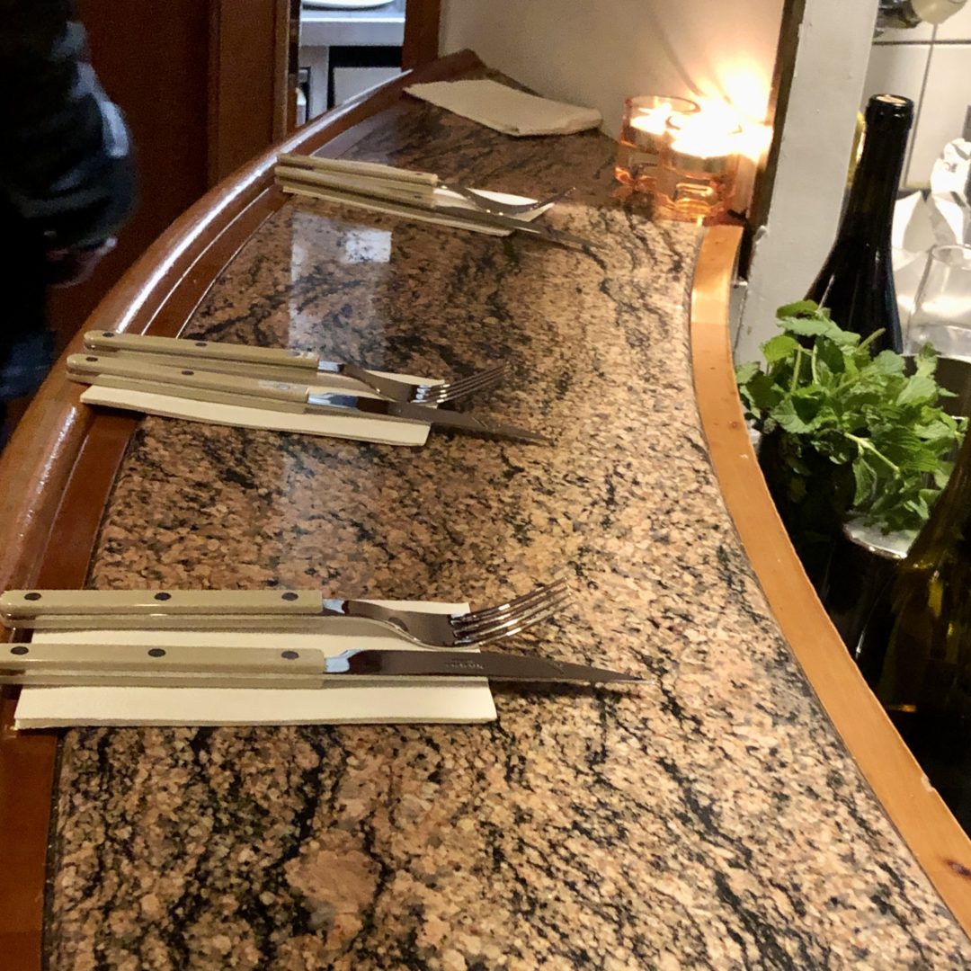 Bar Gala (Lausanne) – Quand est-ce qu'on mange?