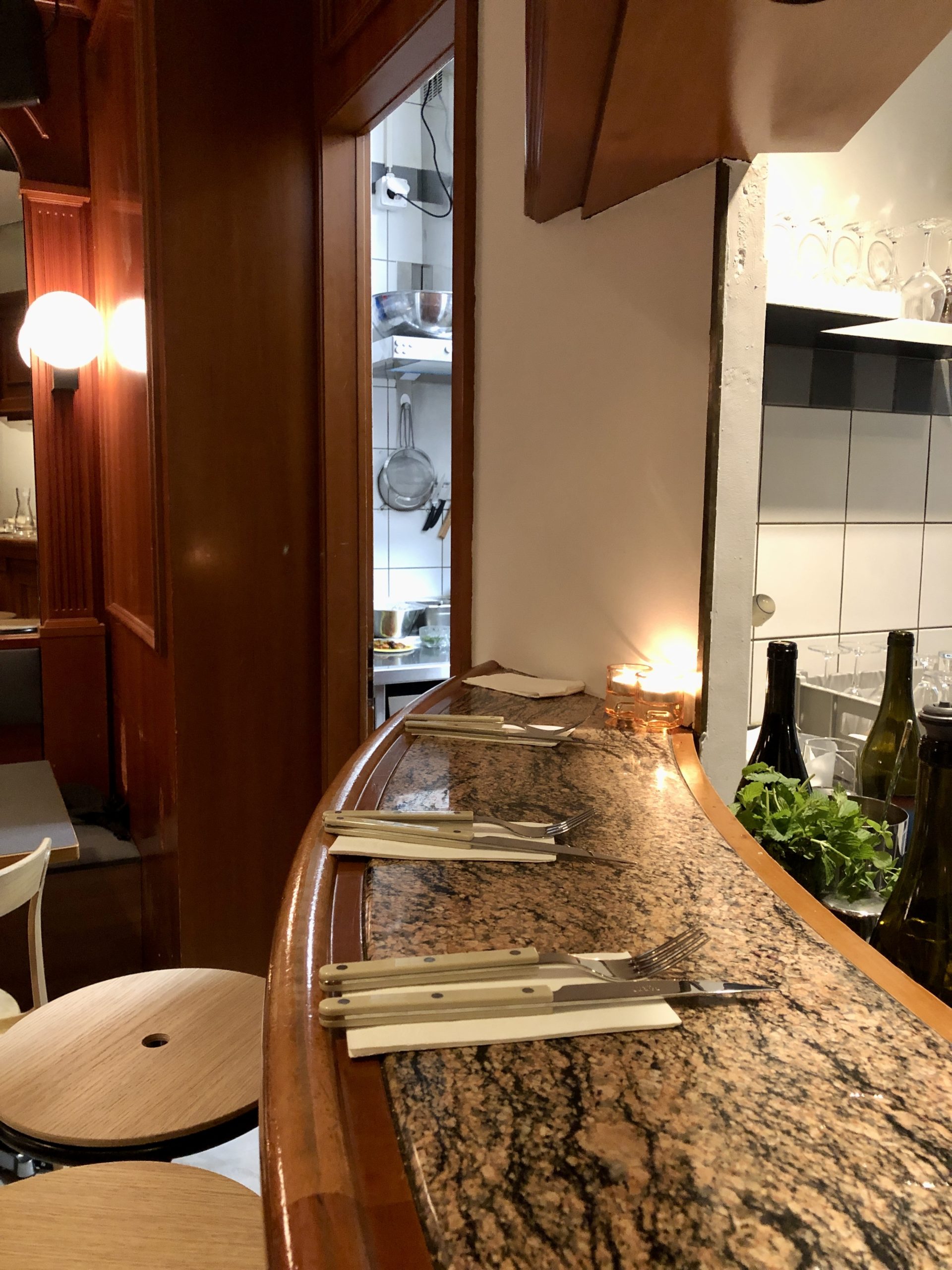 Bar Gala (Lausanne) – Quand est-ce qu'on mange?