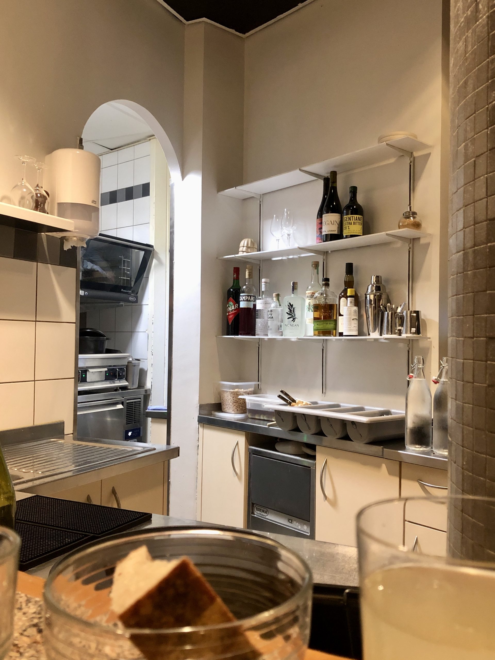 Bar Gala (Lausanne) – Quand est-ce qu'on mange?