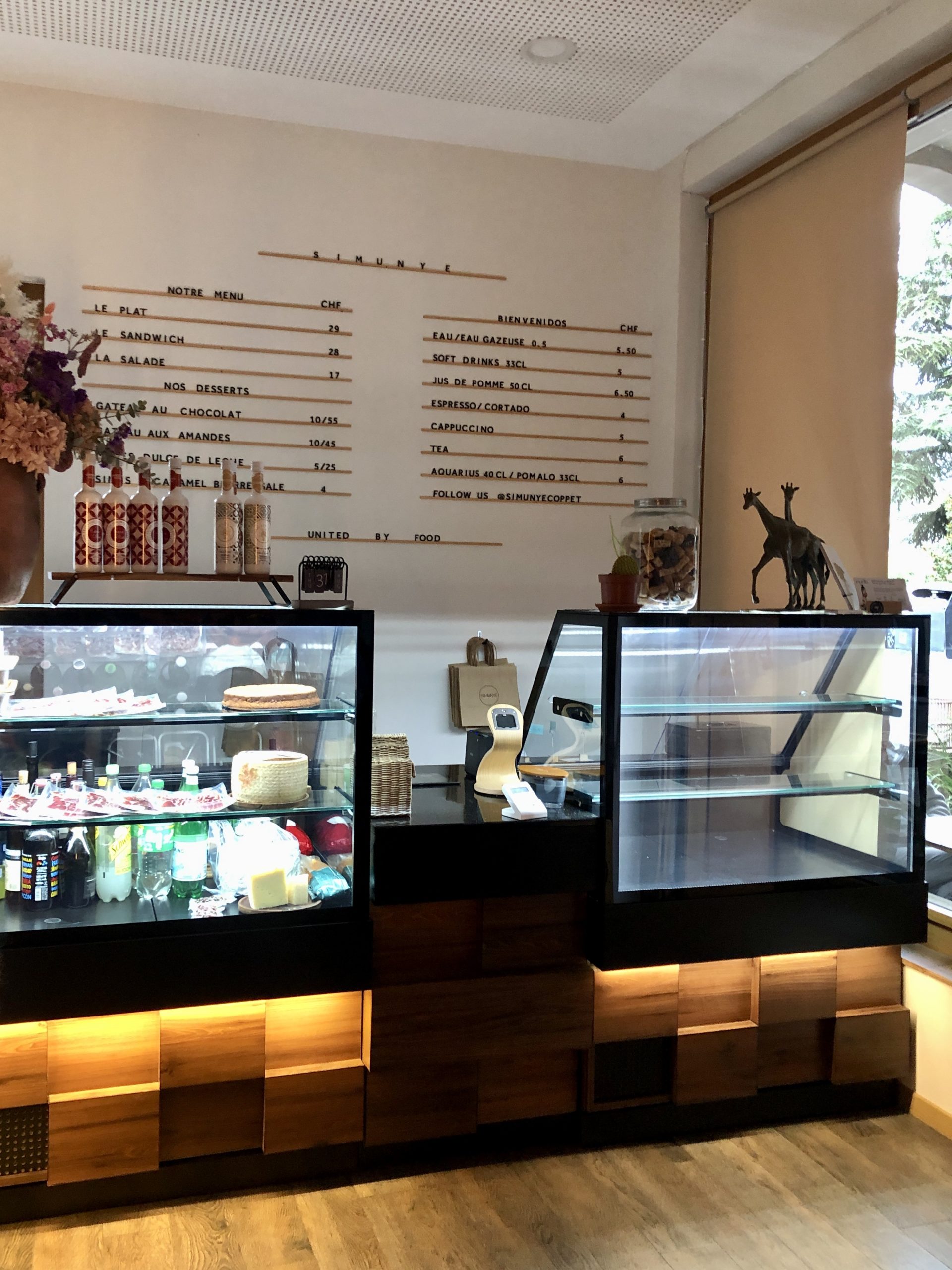 Simunye Tapas (Coppet) – Quand est-ce qu'on mange?