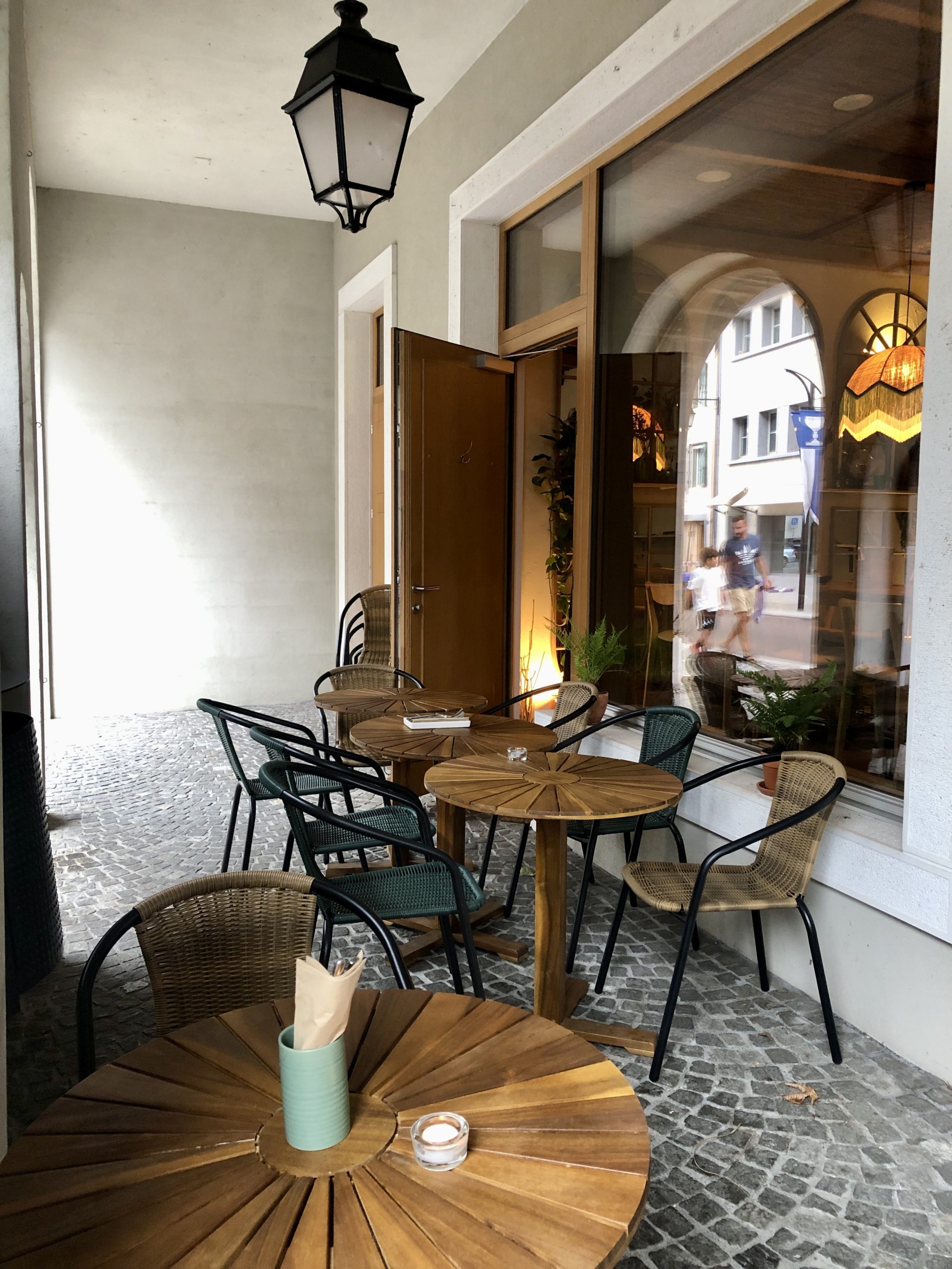 Simunye Tapas (Coppet) – Quand est-ce qu'on mange?