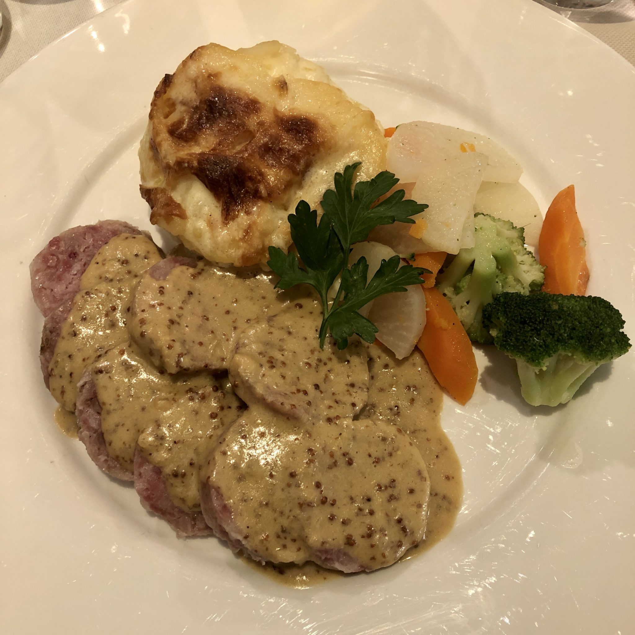 Au Pied de Cochon (Genève) – Quand est-ce qu'on mange?