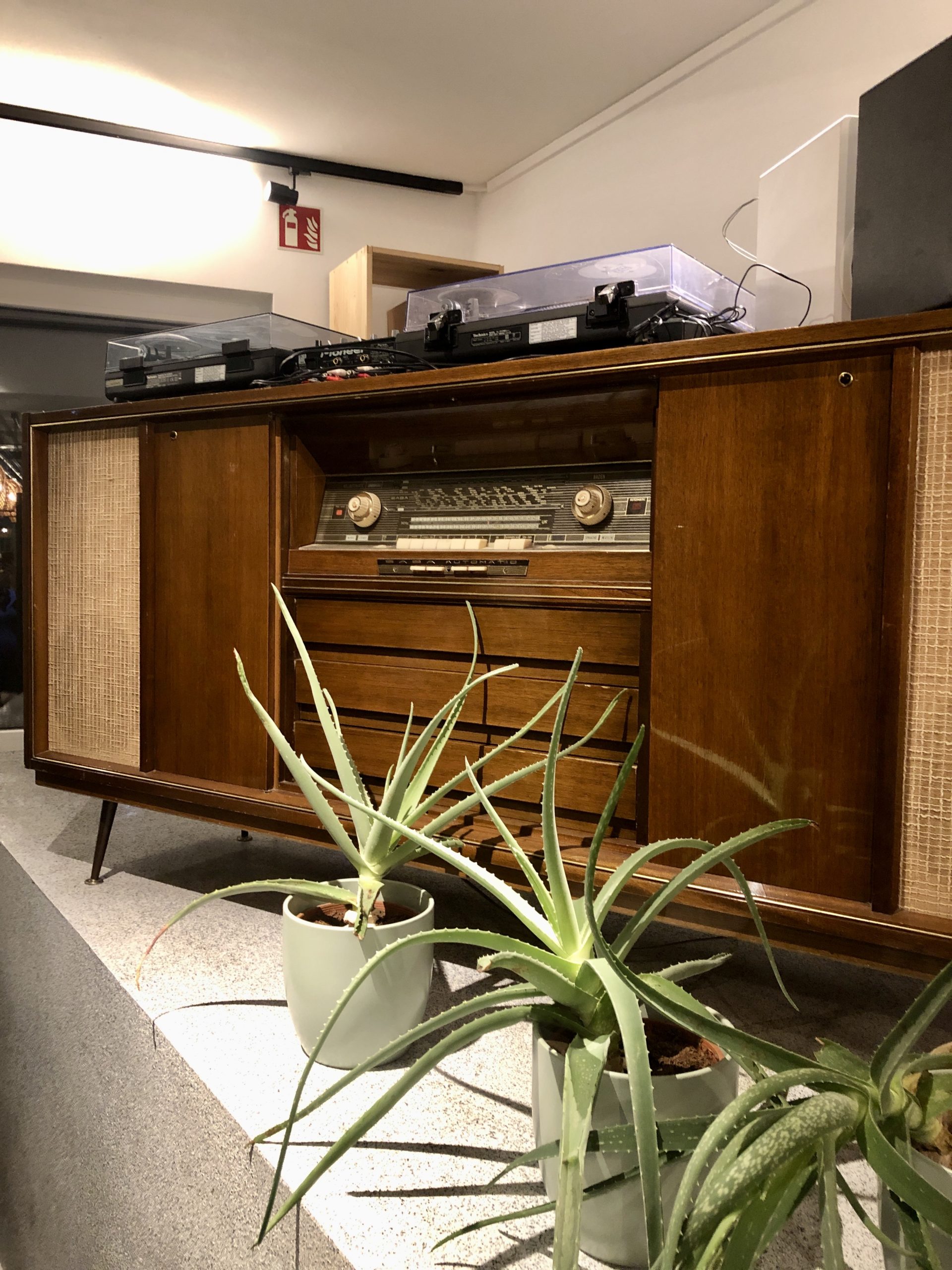 Lily Bar à cocktails et tapas (Lausanne) – Quand est-ce qu'on mange?