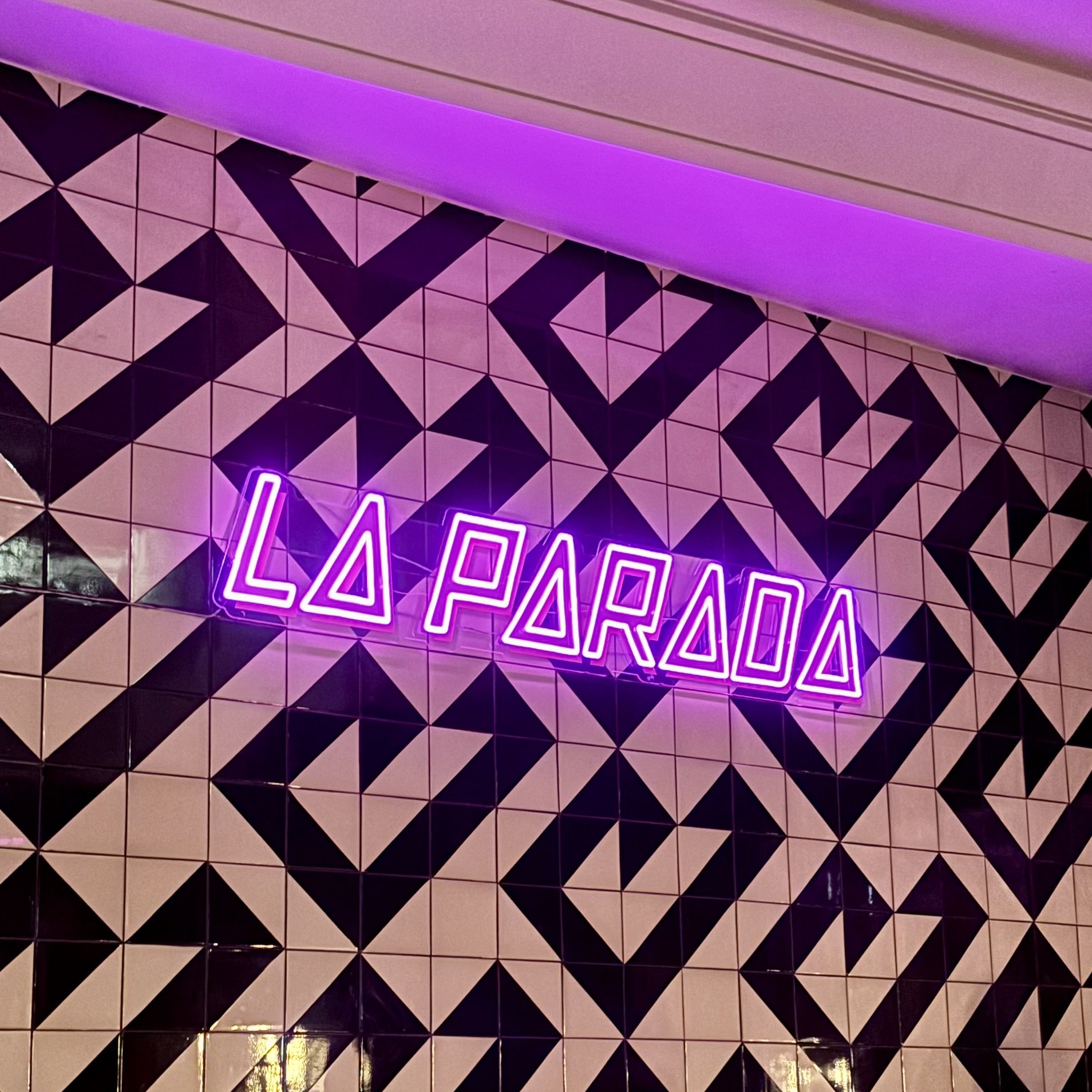 La Parada (Lausanne) – Quand est-ce qu'on mange?