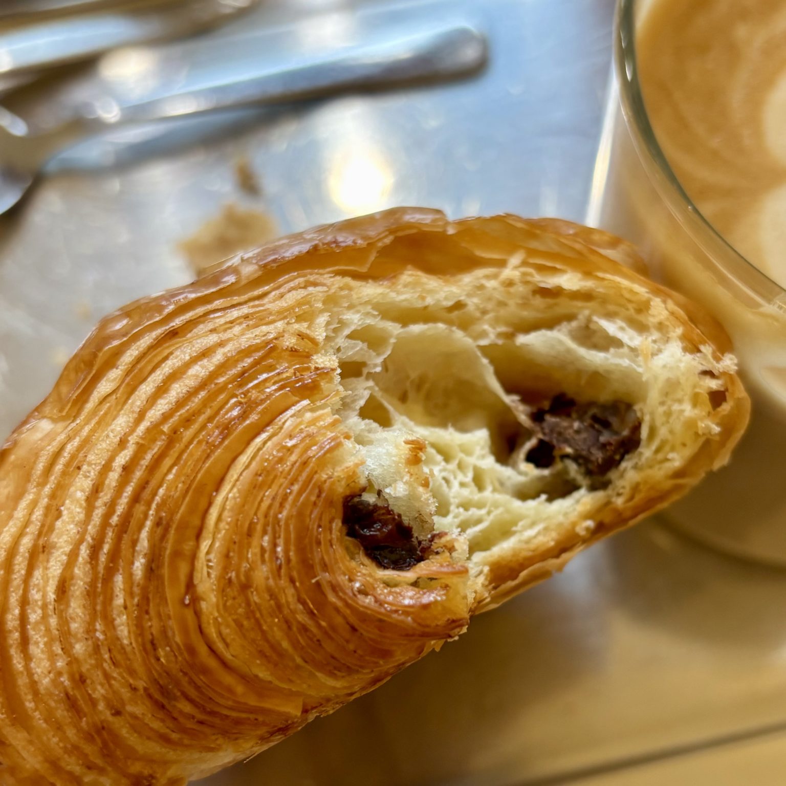 Fripsquare Coffee & Vintage store (Lausanne) – Quand est-ce qu'on mange?